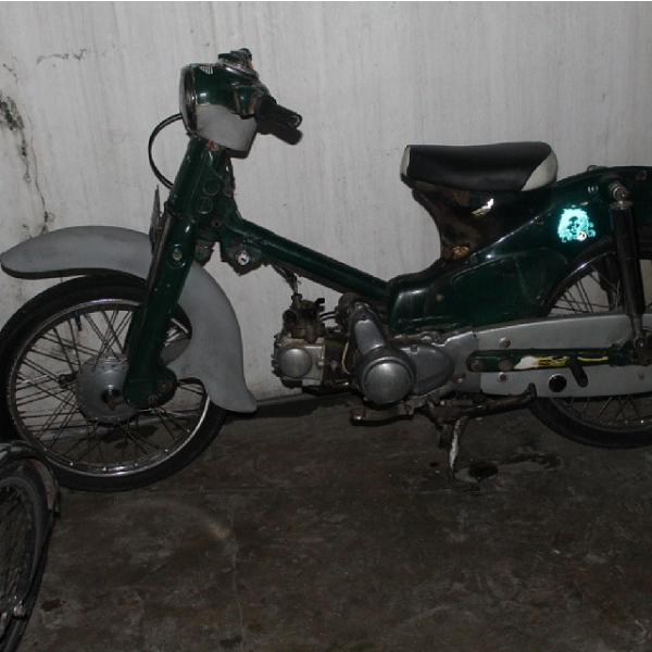 Perkembangan Sepeda Motor Honda & Foto Modifikasi Honda C70 Pispot: Honda Jadul C70 Pispot ...